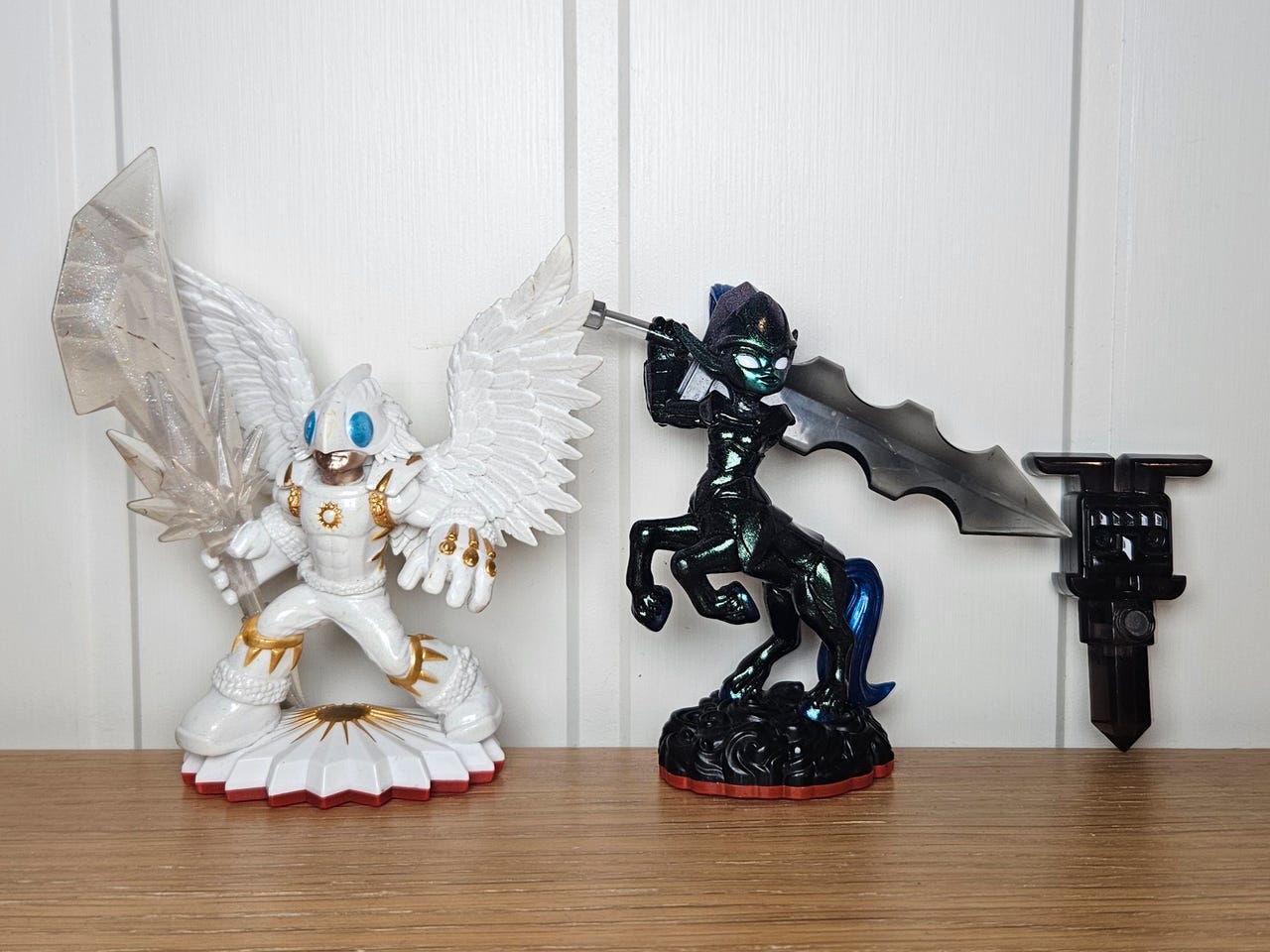 Skylanders Trap Team – Knight Light, Night Mare & Dark Trap | FINN-torget