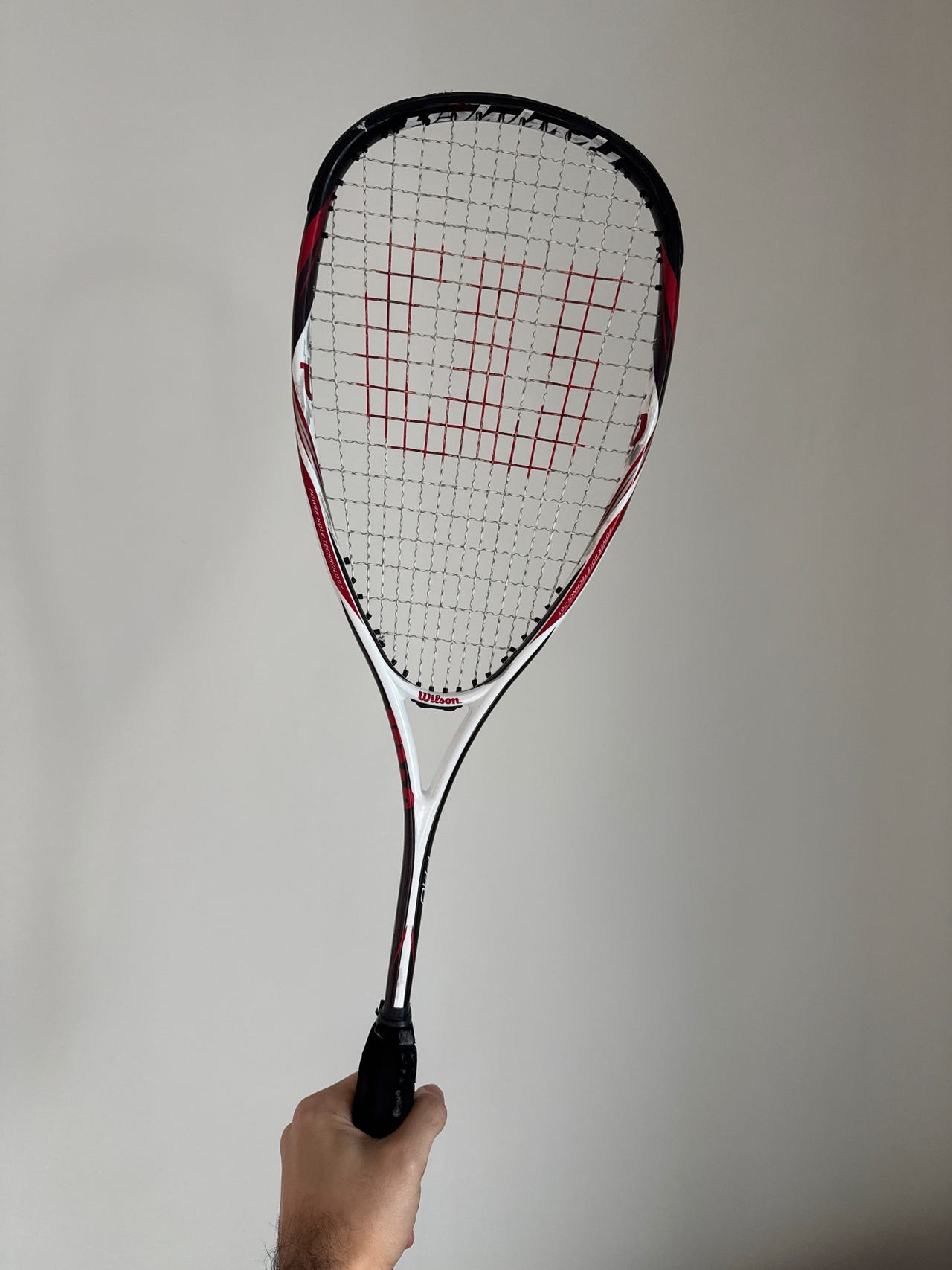 Wilson Hyper Hammer Pro Squash Racket | FINN-torget