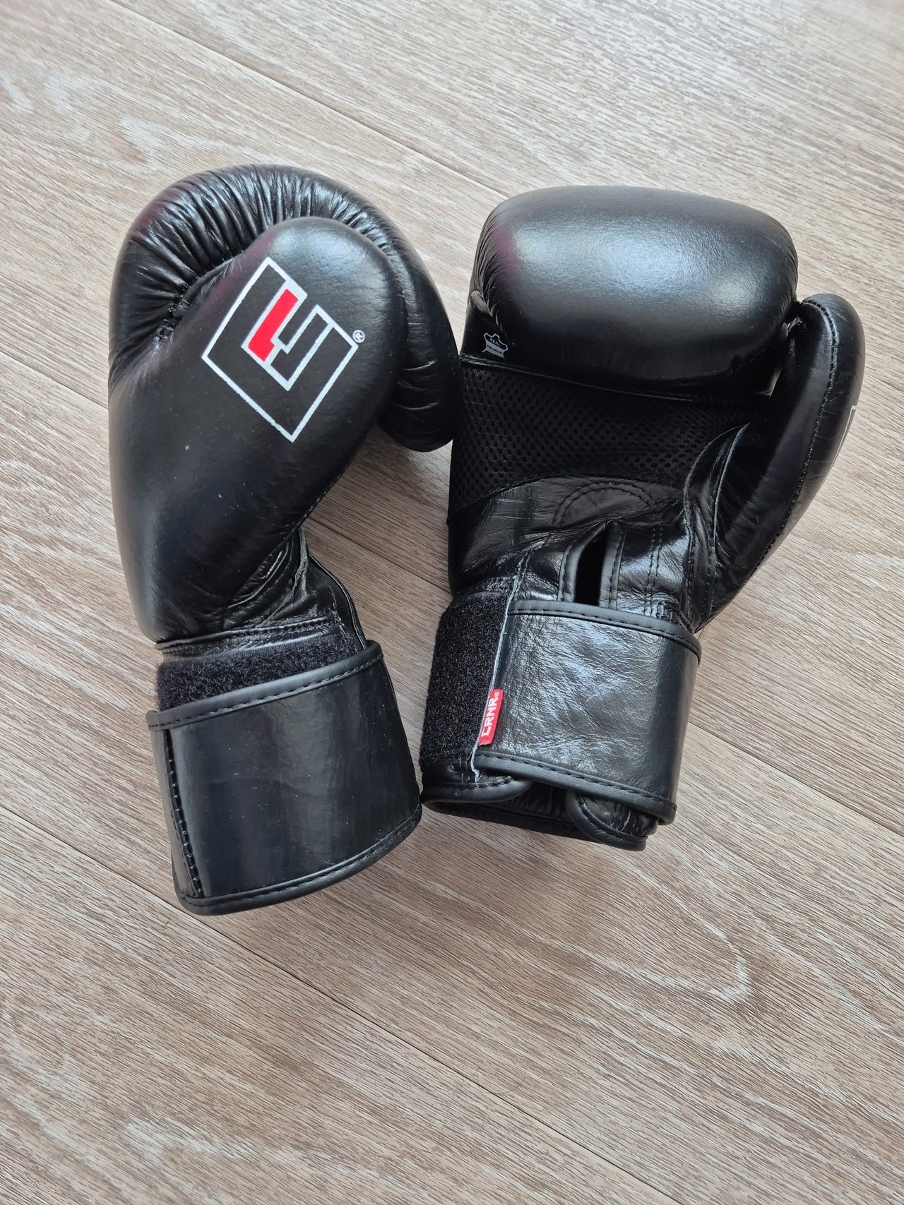 Boksehansker /Boxing gloves 10oz | FINN-torget