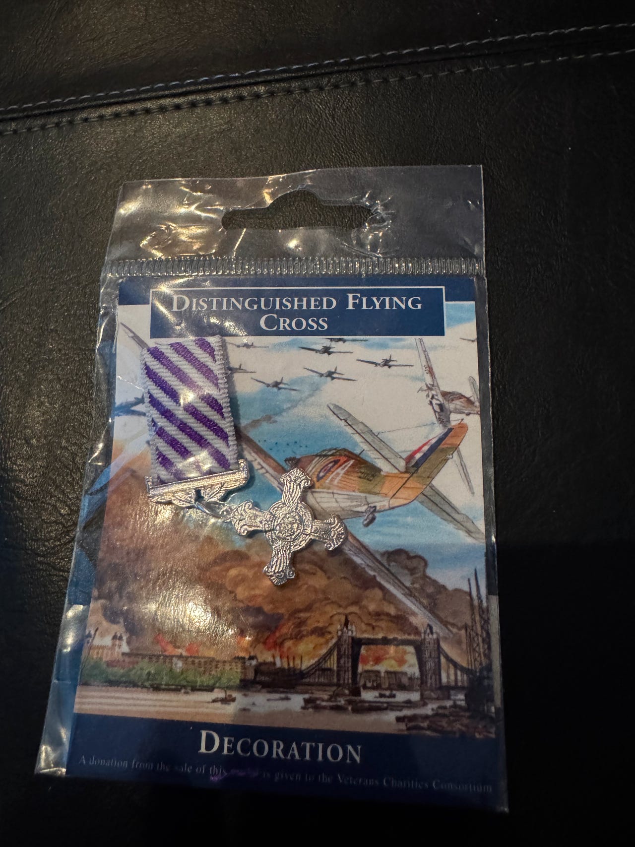 Distinguished Flying Cross Replica | FINN-torget
