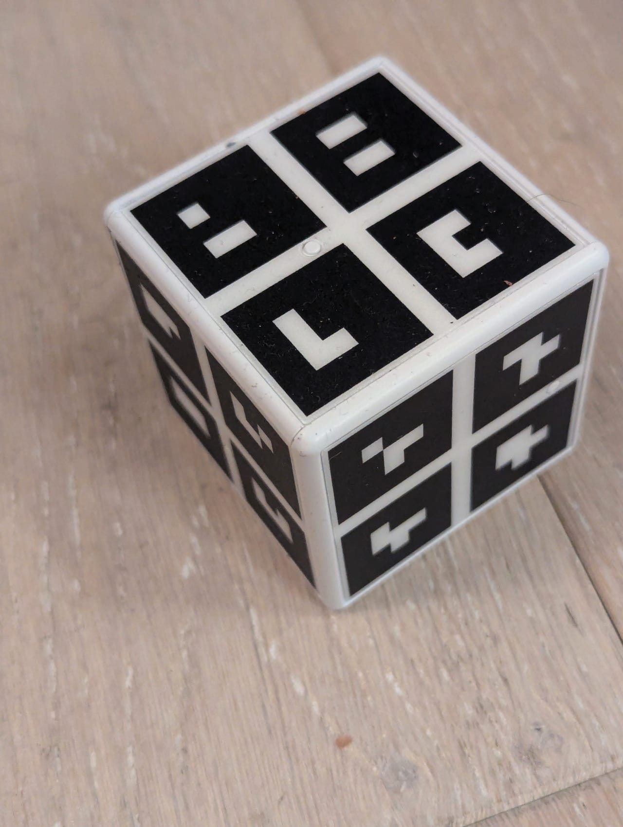 SMART Mixed Reality Collaboration Cube | FINN-torget