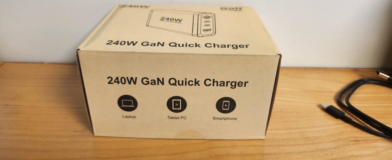 240 Watt GaN lader fra OneCharger | FINN-torget