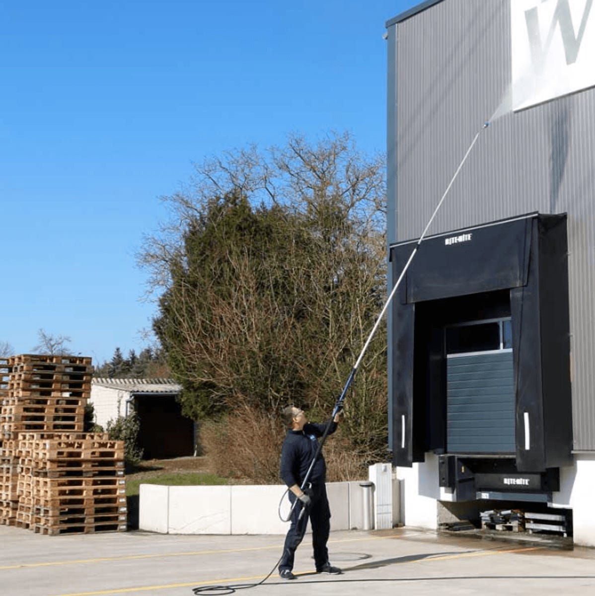 TIL LEIE, Proff, teleskoplanse 7,4 meter maks uttrekket! | FINN-torget