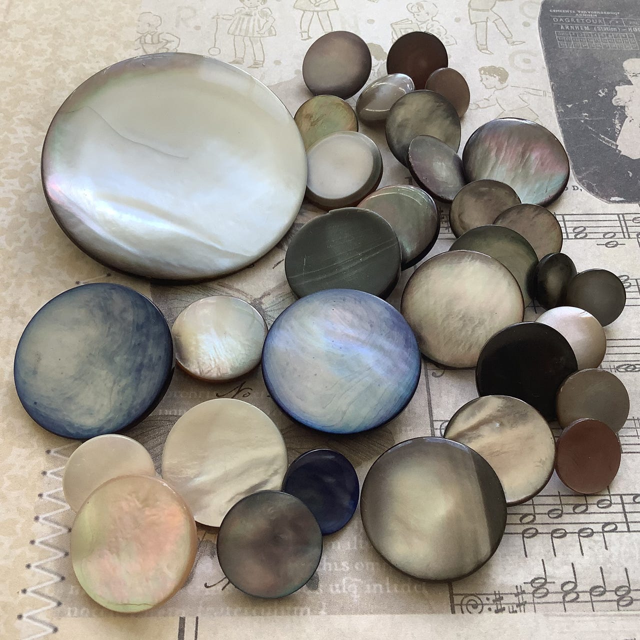 Knapper perlemor vintage | FINN-torget