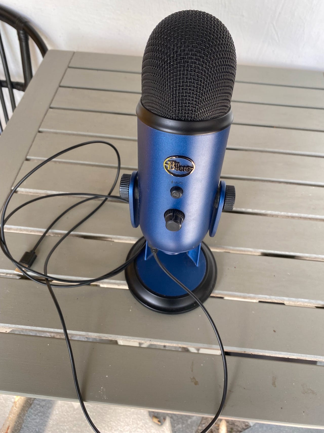 Blue Yeti mikrofon | FINN-torget