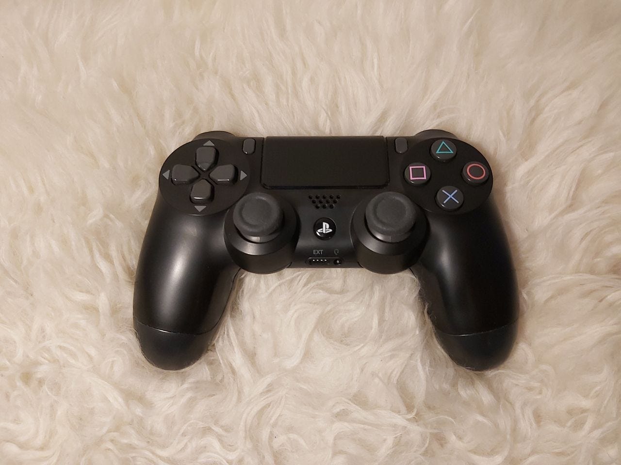 Original DualShock 4 kontroller til PS4 og PS5 | FINN-torget
