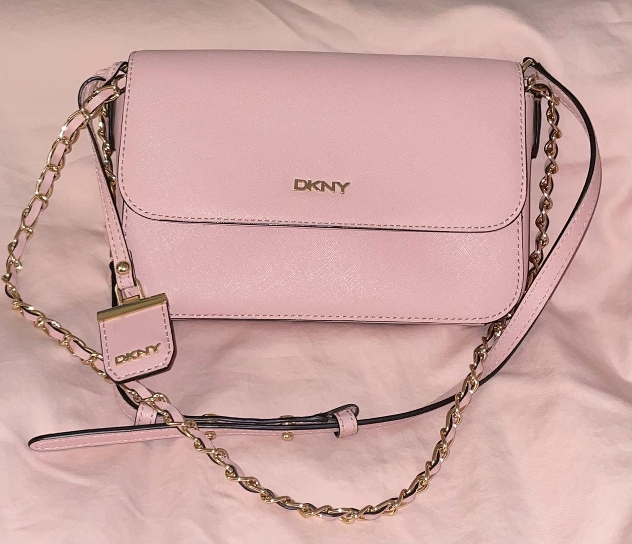 Rosa DKNY Veske | FINN-torget