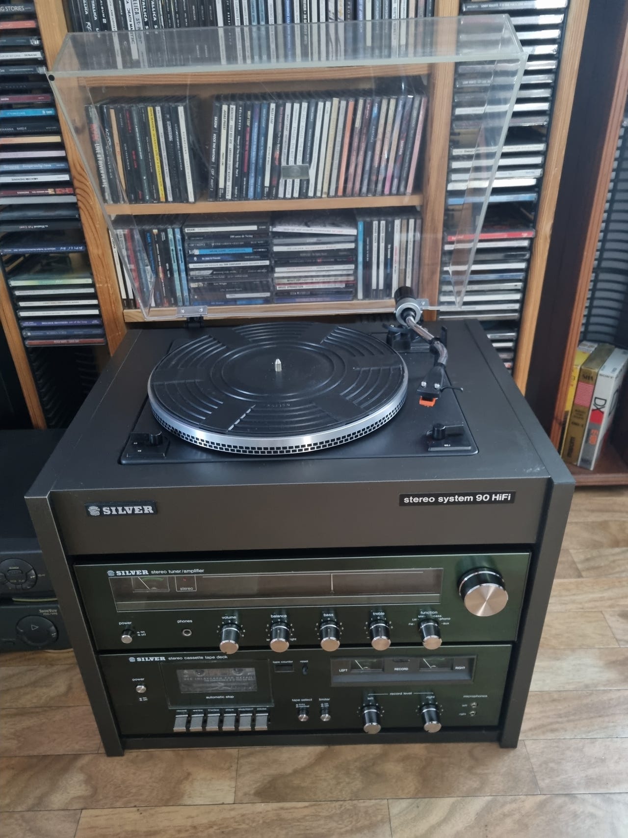 Silver stereo system 90 HiFi | FINN-torget