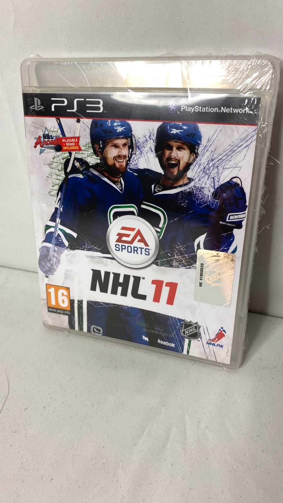 Forseglet NHL 11 PS3 - Spar 25% | FINN-torget