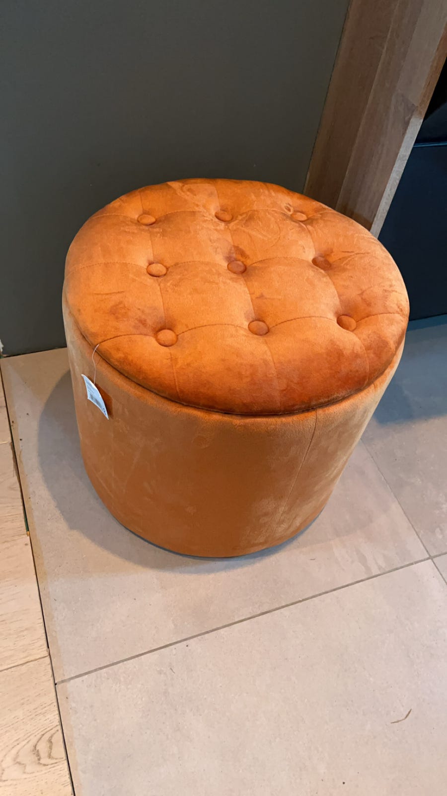 Ny puff med oppbevaring | FINN-torget