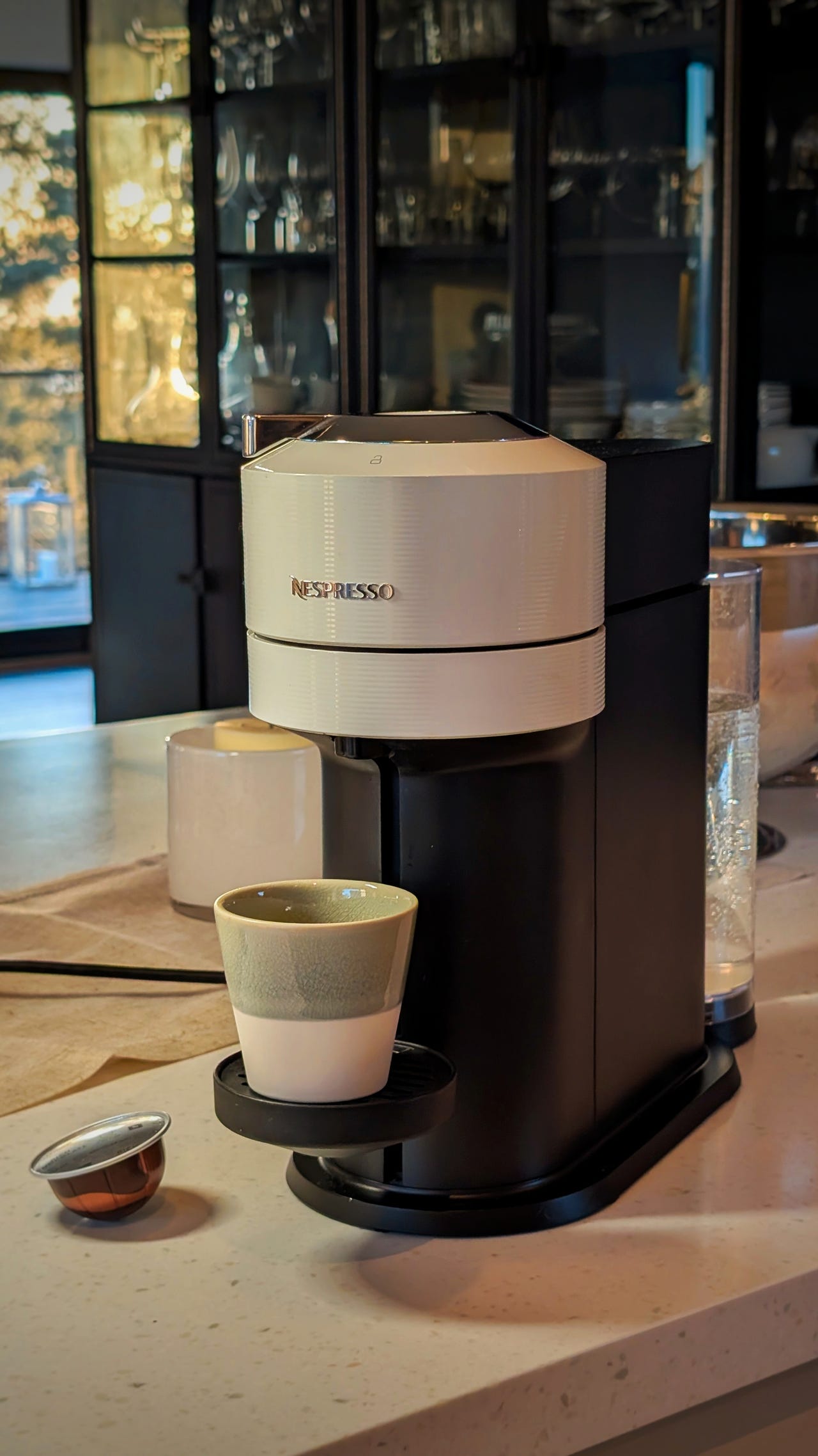 Espressomaskin som ny Nespresso Relove Vertuo Next Hvit | FINN-torget
