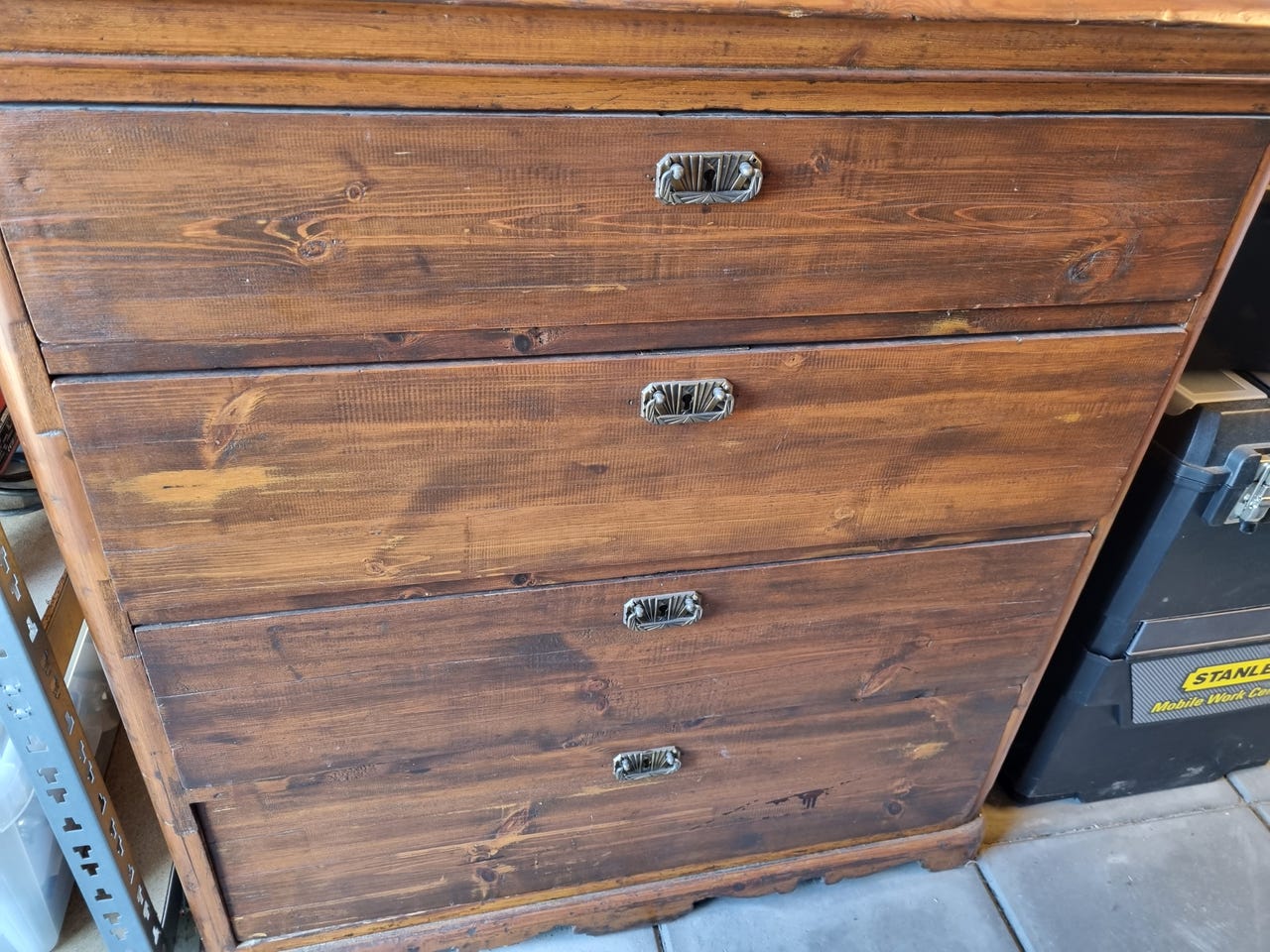 Sjarmerende gammel kommode | FINN-torget