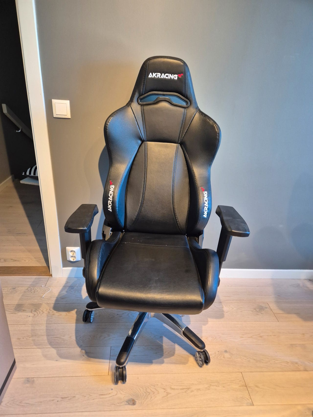 AK Racing gaming stol selges | FINN-torget