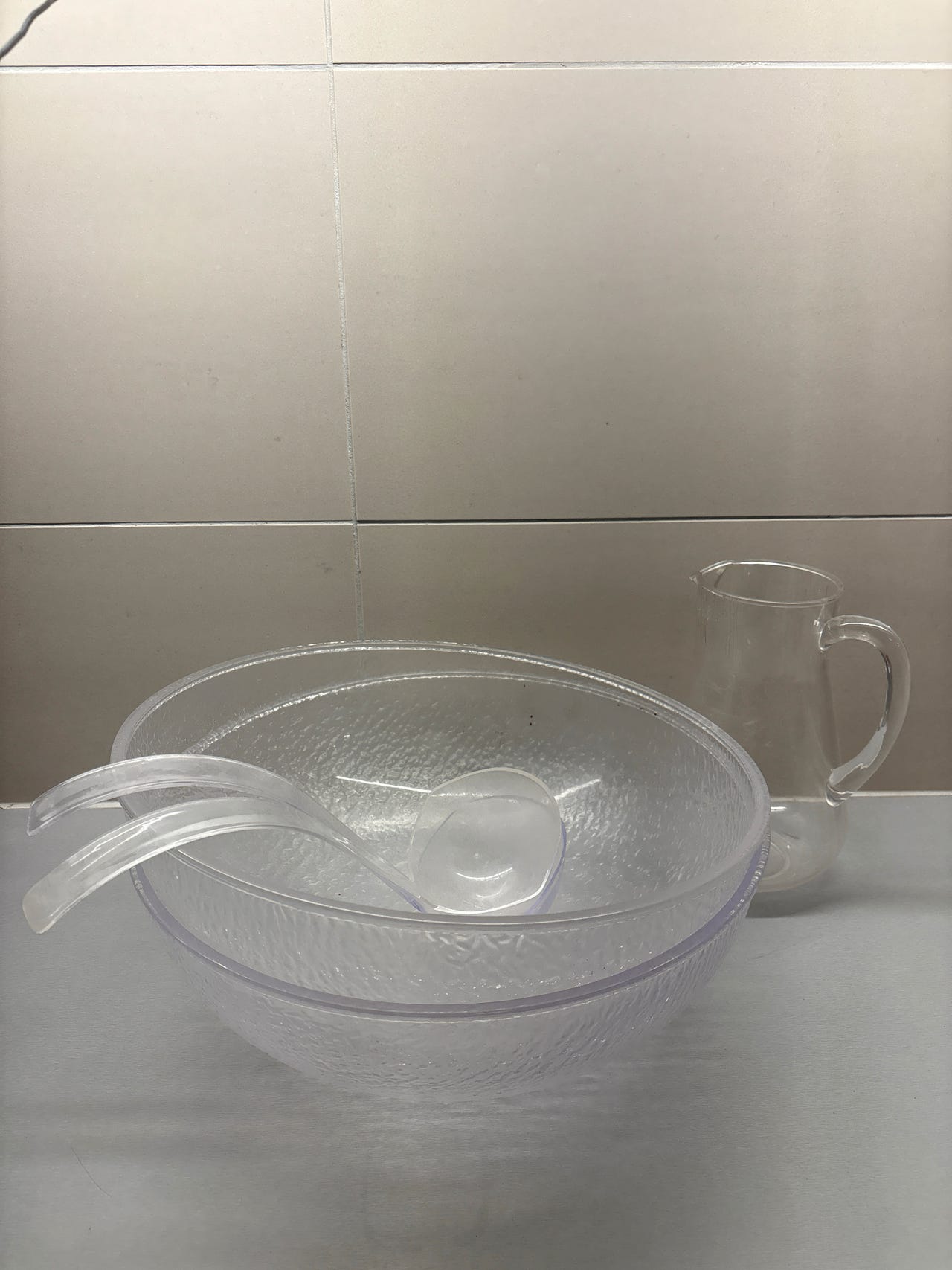 Party? To store punsjboller, øser og mugge i hardplast | FINN-torget