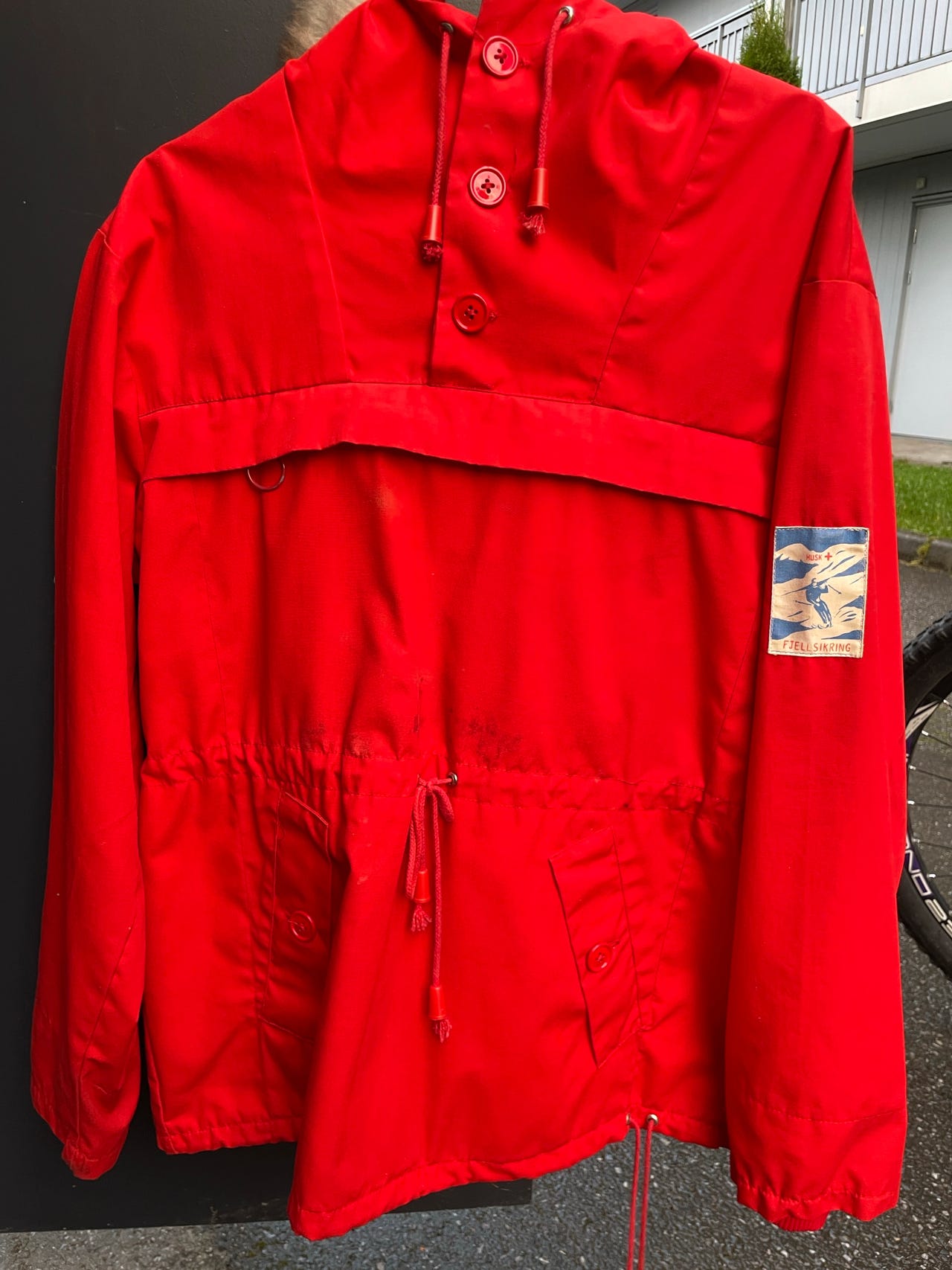 Retro / vintage rød anorakk til jente / dame str. 34/36 | FINN-torget