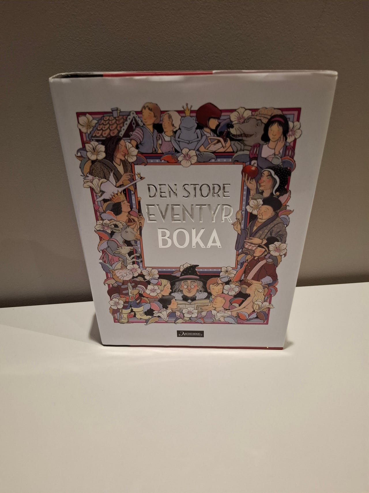 Den store eventyrboka | FINN-torget