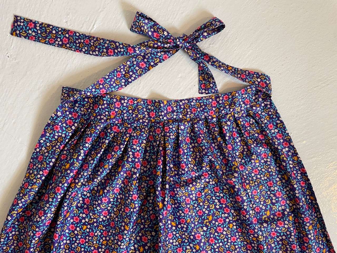 Nydelig forkle til fantasidrakt | FINN-torget