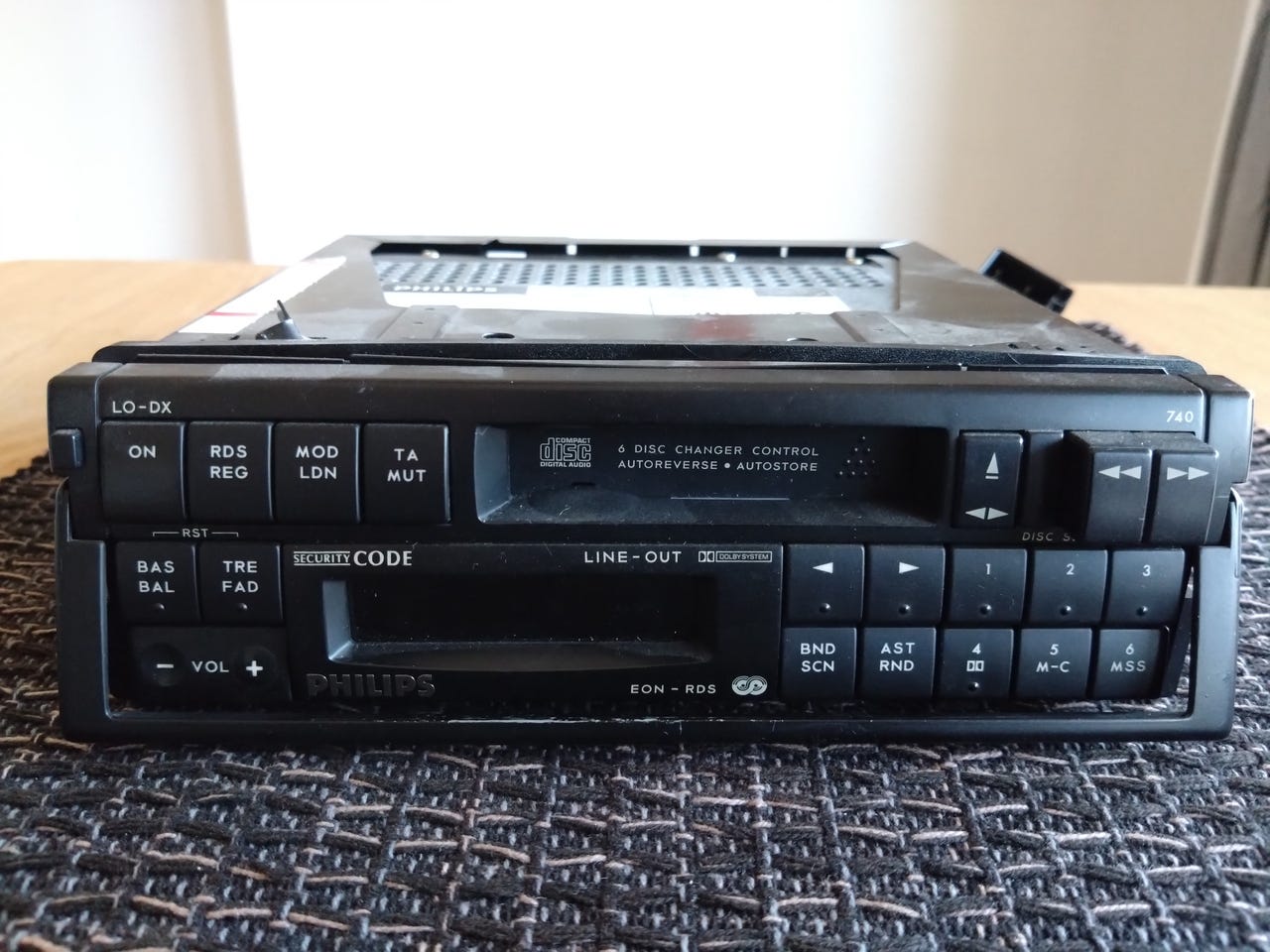 Philips DC740 RDS bilradio med kassettspiller | FINN-torget