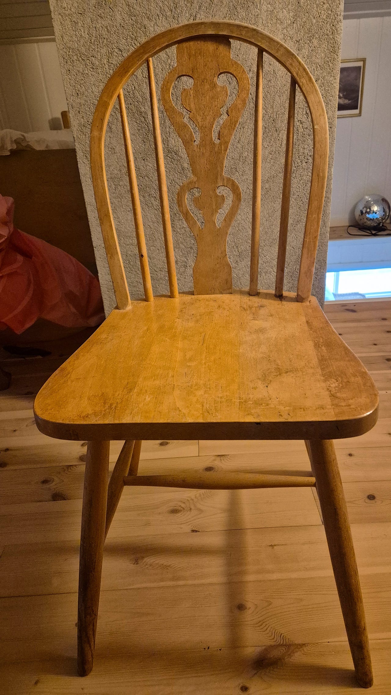 Fire fine stoler | FINN-torget