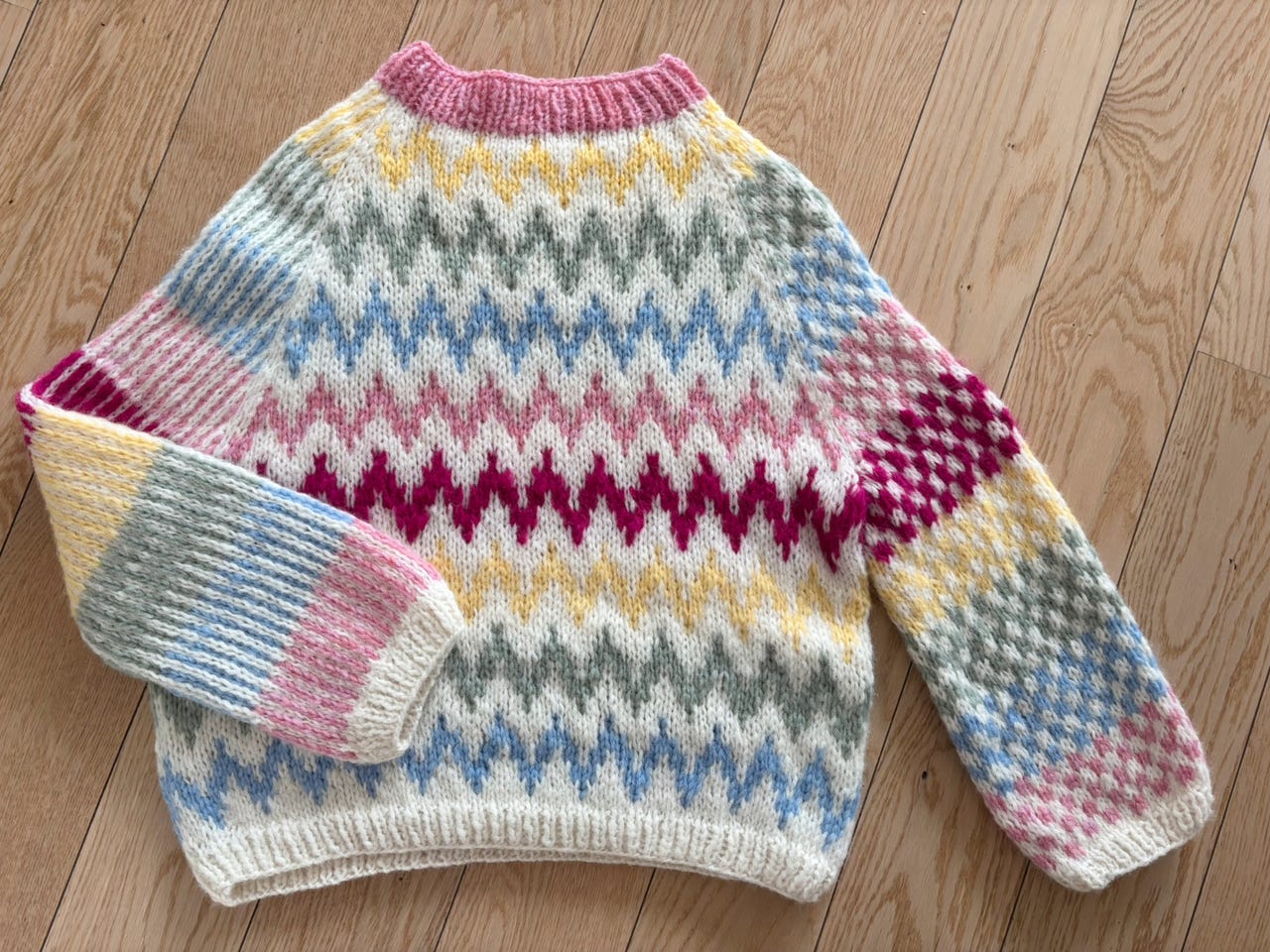 SKAPPEL/ HELENEMOO EVENTYR GENSER STR SMALL | FINN-torget