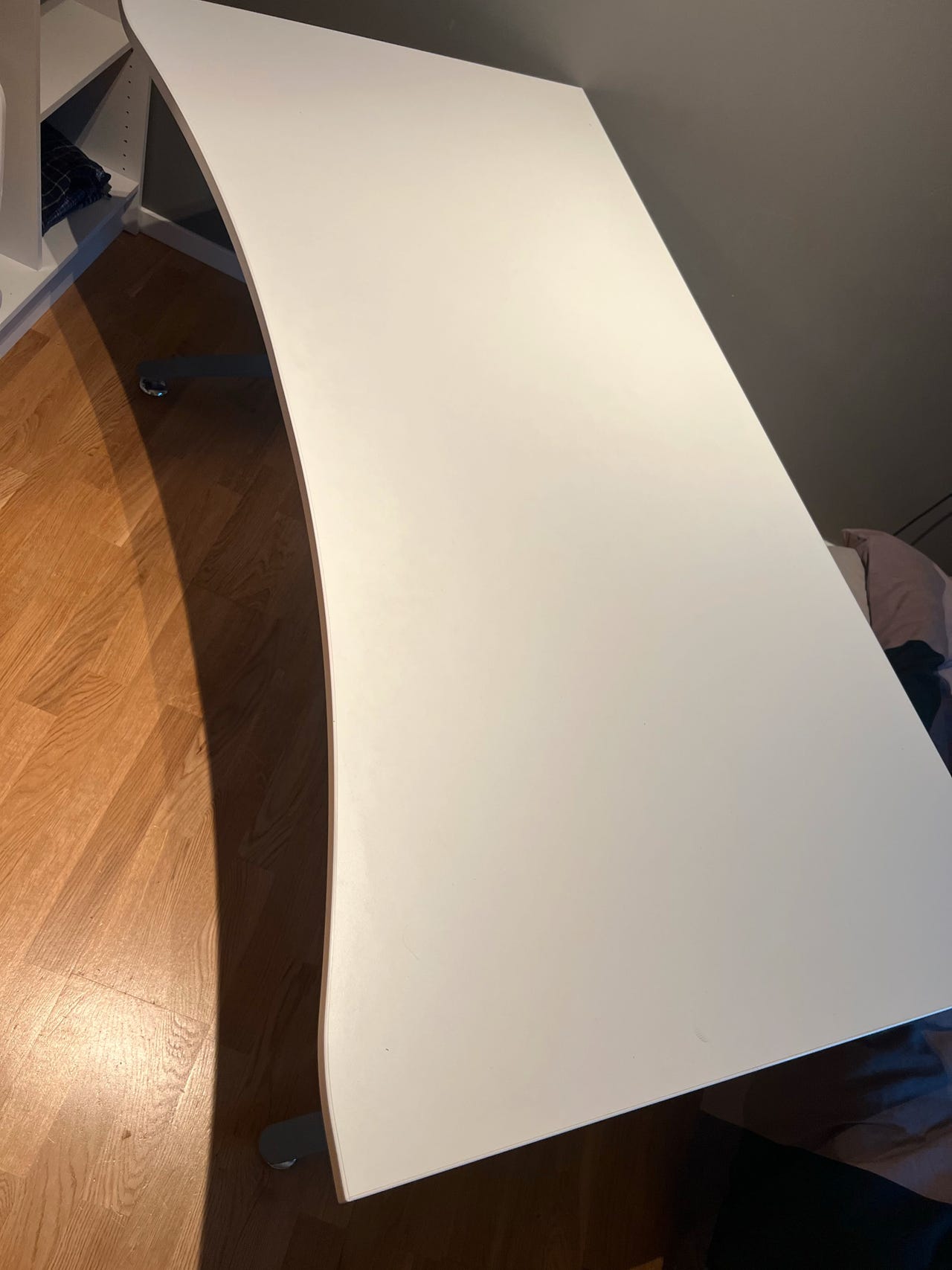 Pult, med buet foran | FINN-torget