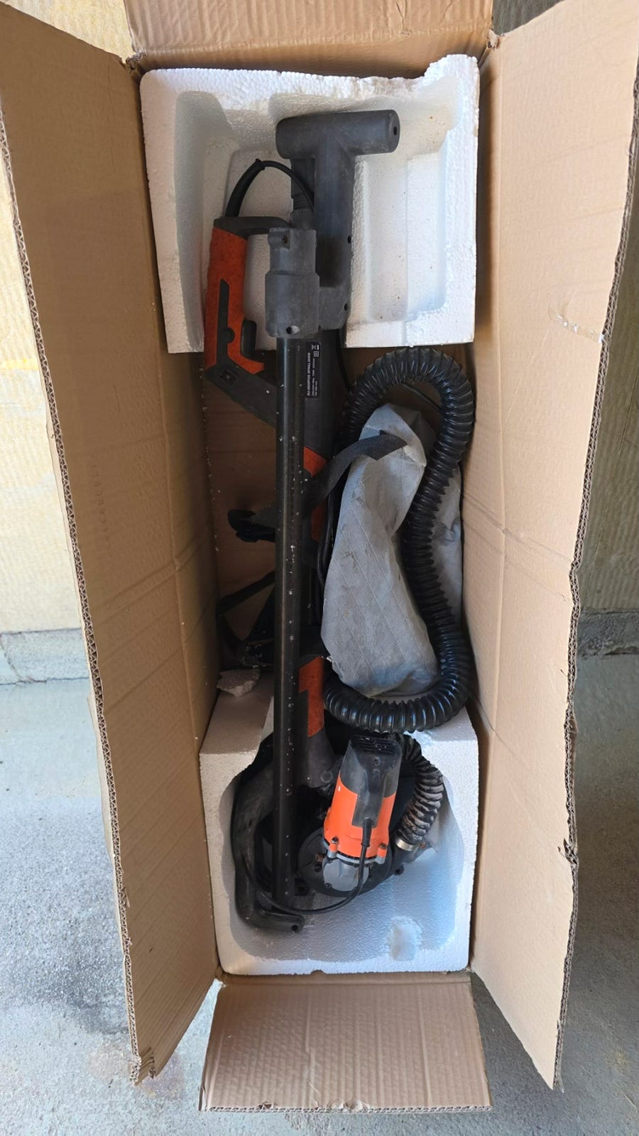 Slipemaskin/ Self-absorption drywall sander /Selvabsorberende ...