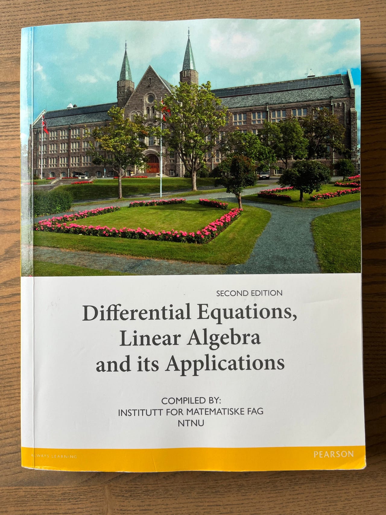Differential Equations, Linear Algebra and its Applications | FINN-torget