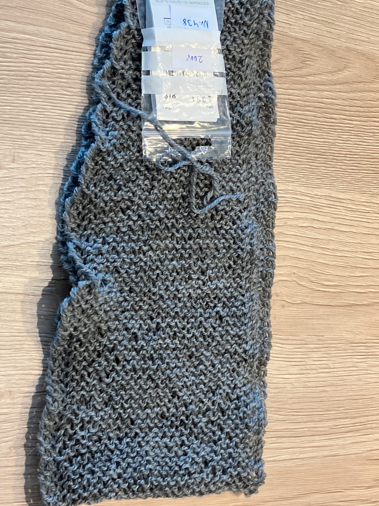 Grått Sofie sjerf | FINN-torget