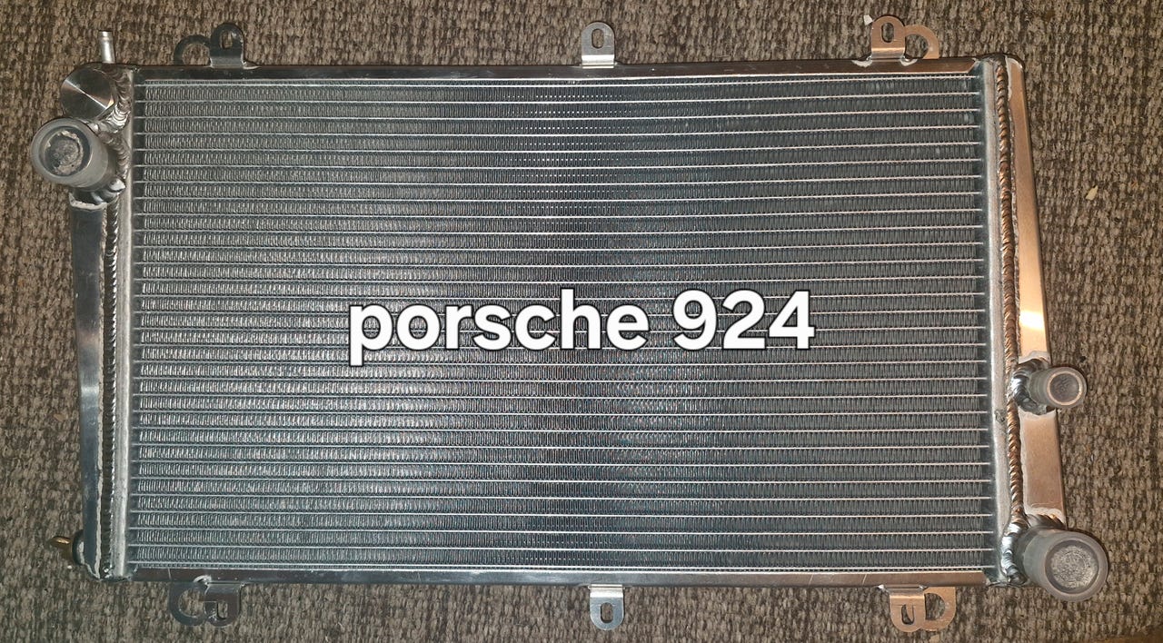 Porsche aluminium radiator 924 944 928 | FINN-torget