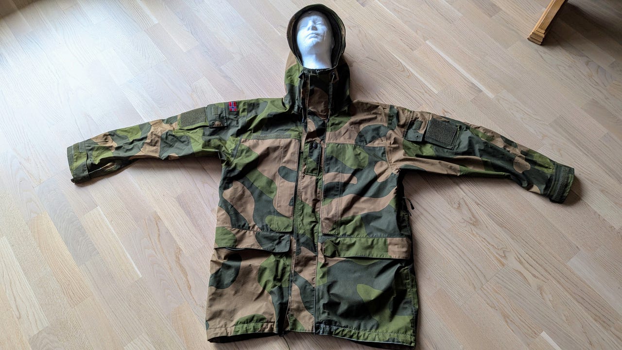 Vanntett millitær feltjakke - Cato Ringstad | FINN-torget