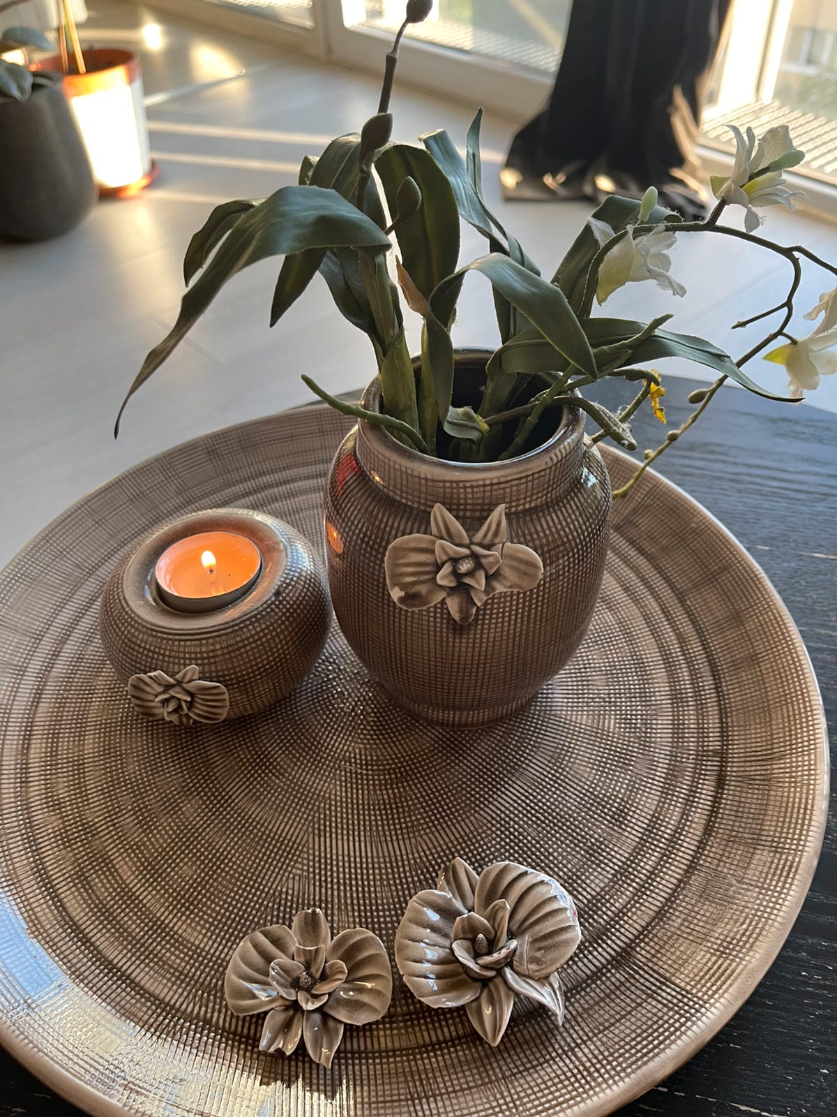 Fat med tilhørende pynt fra "Signature of Scandinavia" | FINN-torget