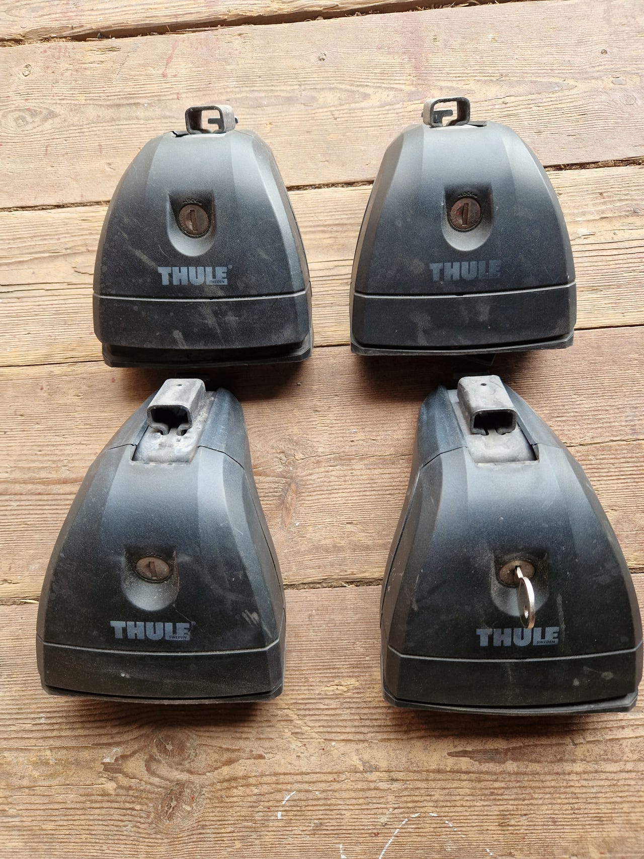 Føtter til Thule takstativ VW T5 | FINN-torget