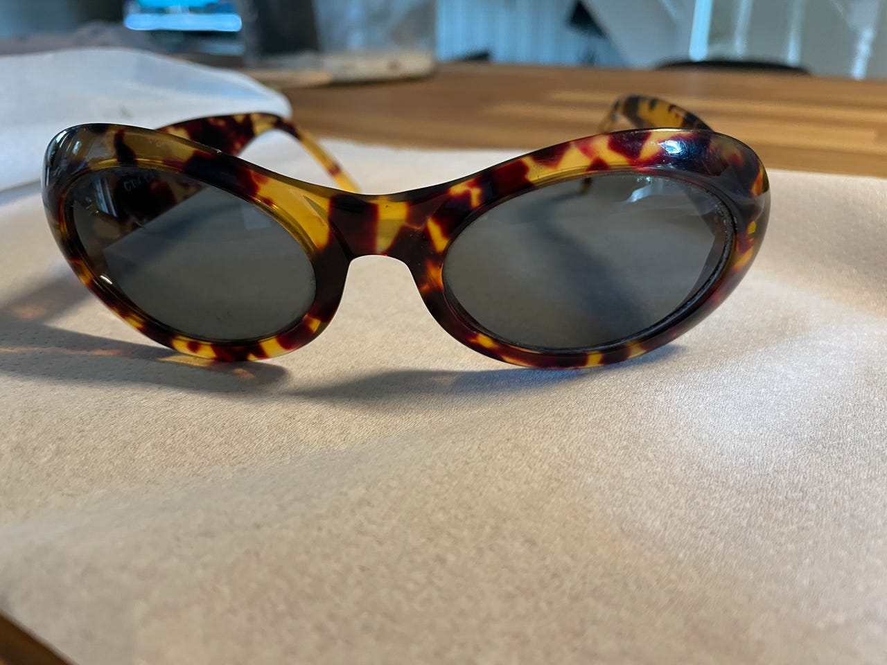 Vintage Gucci solbriller dame | FINN-torget