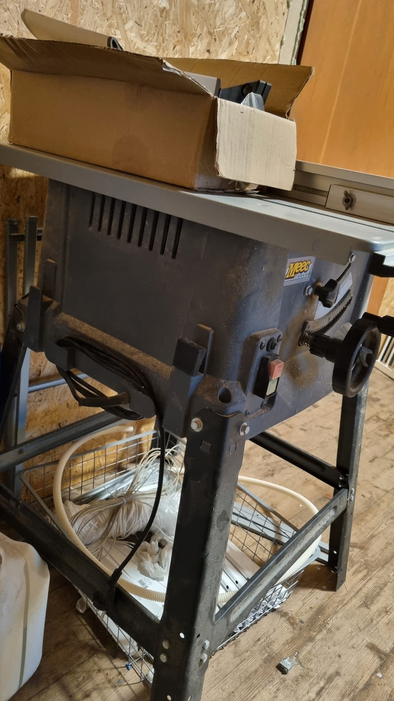 Meec Tools Bordsag med stativ | FINN-torget