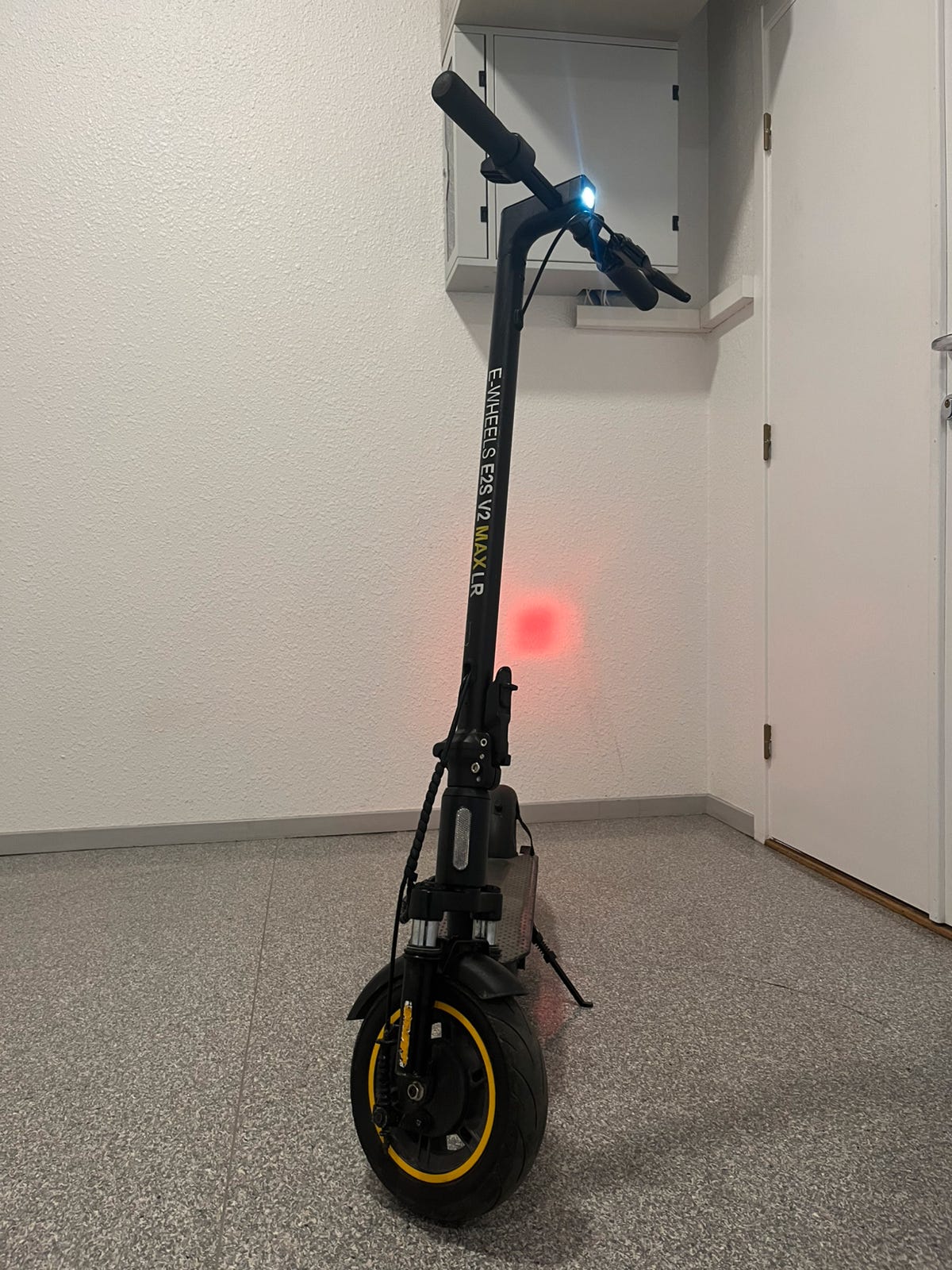 El sparkesykkel E-wheels Es2 v2 Max LR | FINN-torget