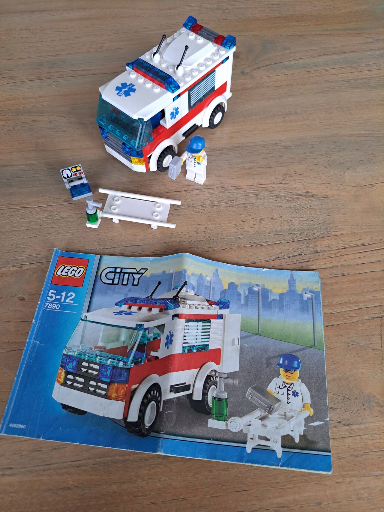 Lego 7890 city ambulanse | FINN-torget