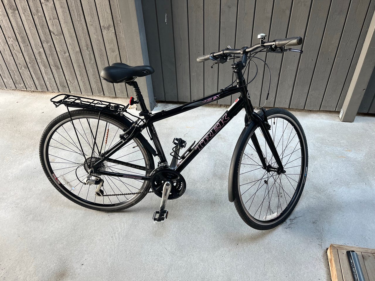 Trek 7.2 FX Hybrid Dame Sykkel 17" 43 cm Svart | FINN-torget