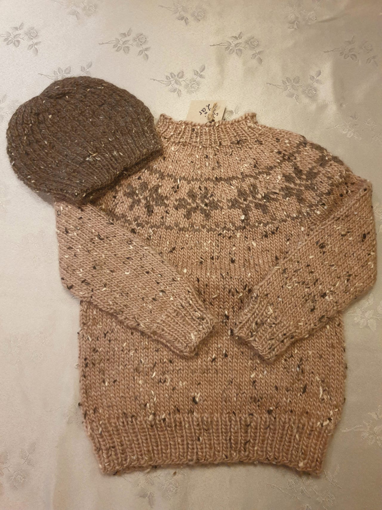 Hjemmestrikket stjernegenser | FINN-torget