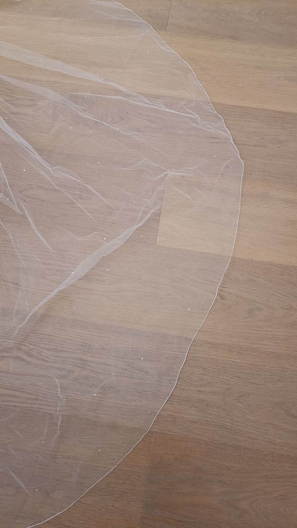 Brudeslør med krystaller - 2,5 meter | FINN-torget