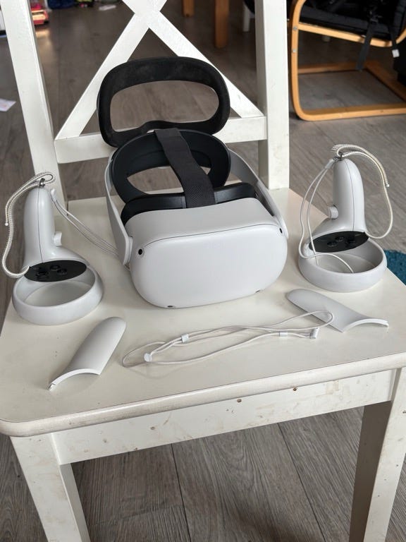 VR Meta (Oculus) 2 128 GB + Elite strap reim + Active pack + Case ...