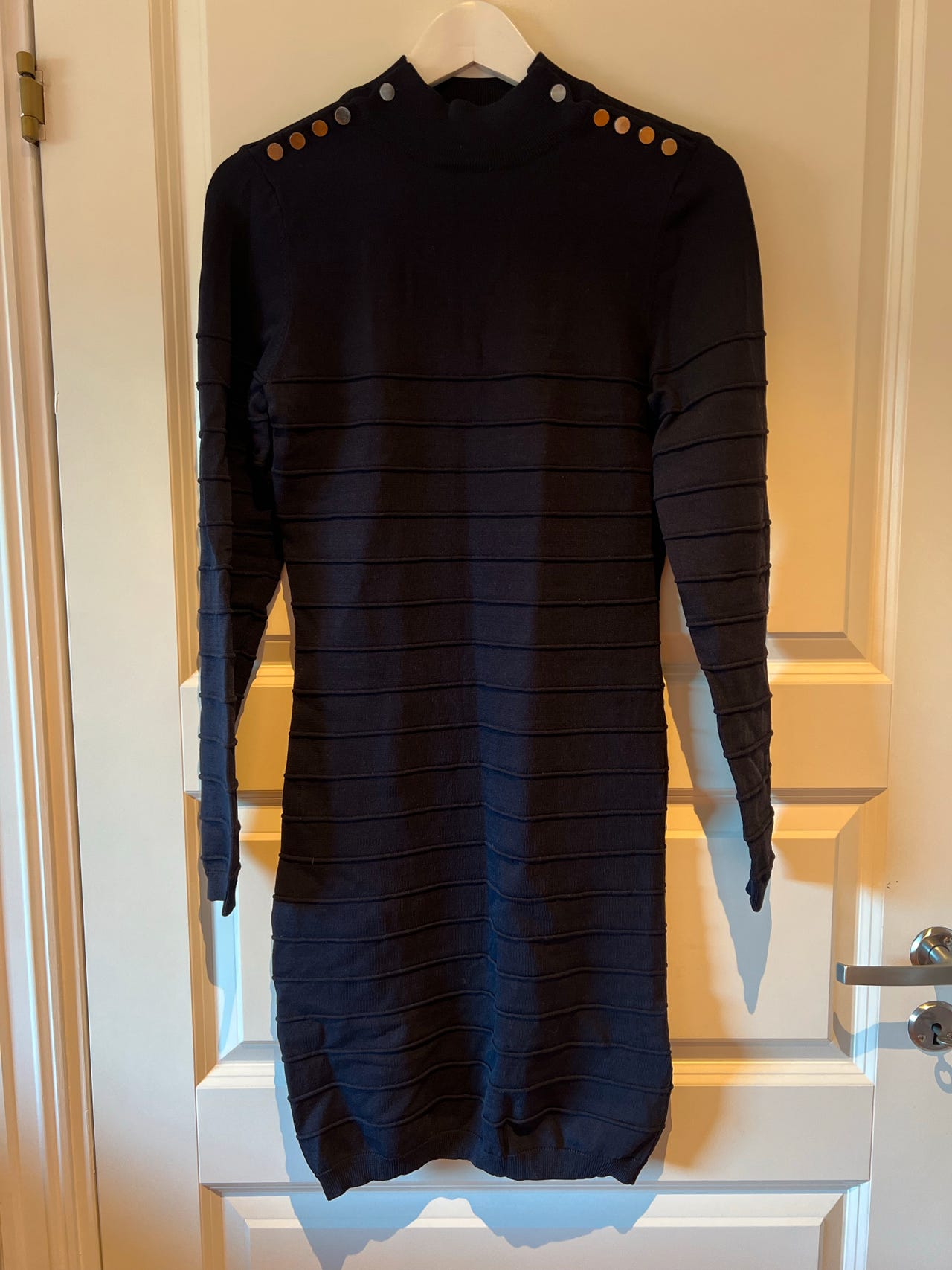 YAS bodycon kjole | FINN-torget