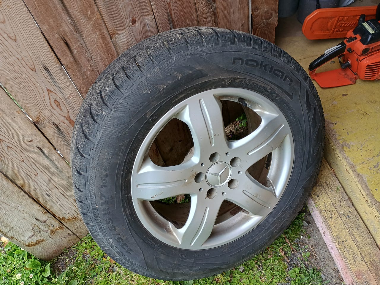 4 stk komplette vinterdekk til Mercedes | FINN-torget