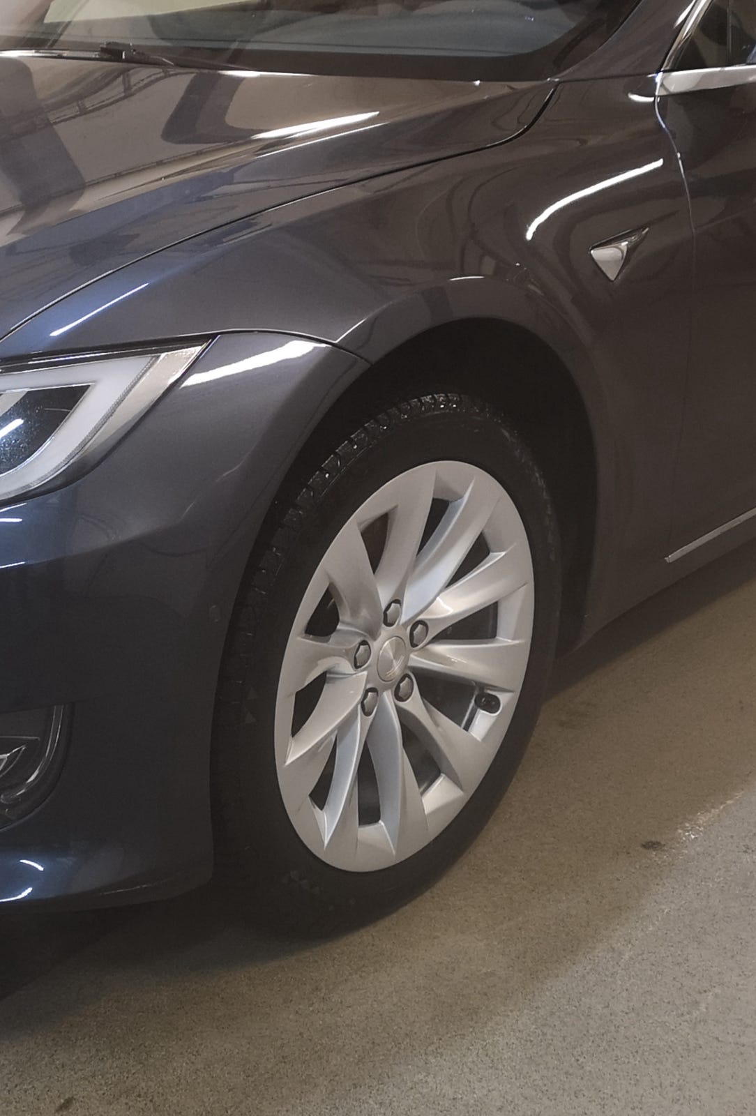 19" originale Tesla Slipstream felger til model S | FINN-torget