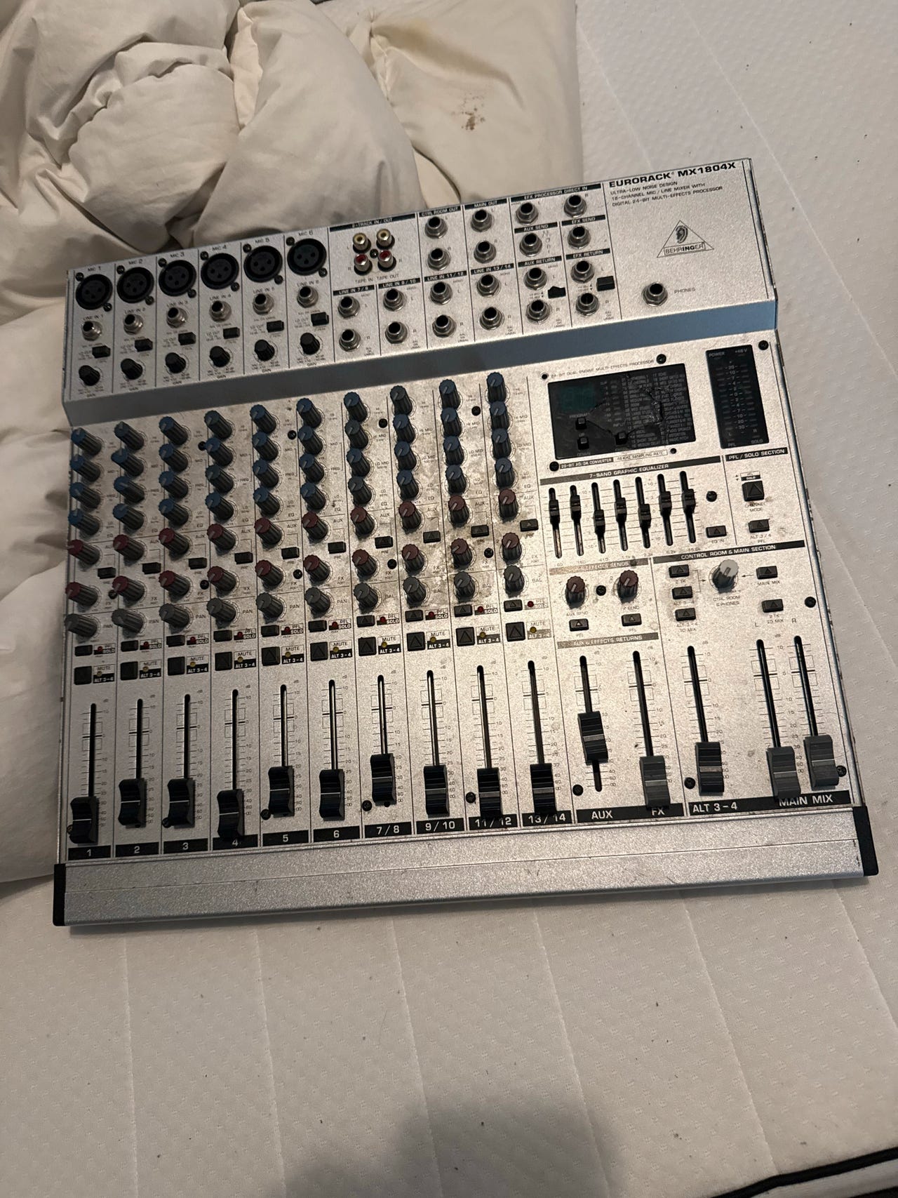 Behringer Eurorack MX1804X PA Mikser | FINN-torget