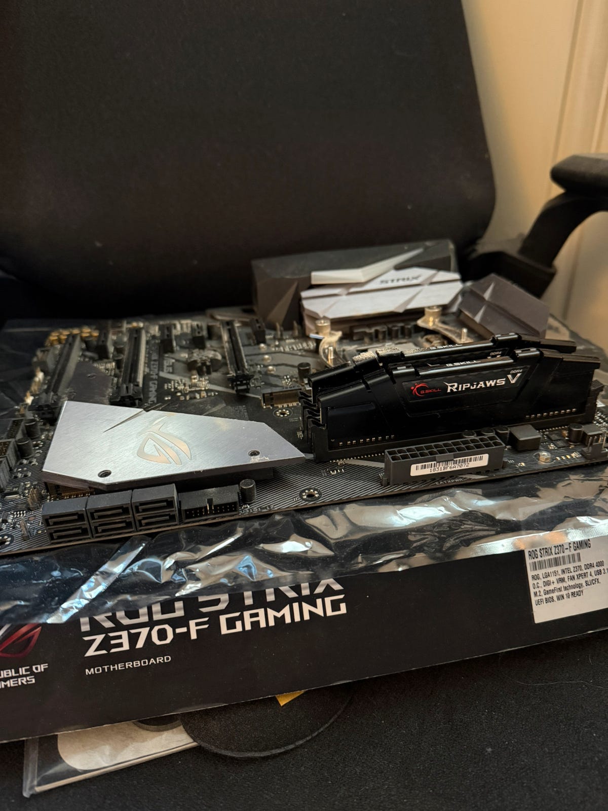 Intel i5 8600k + ASUS z370-F Gaming + 16 GB DDR 3600mhz | FINN-torget