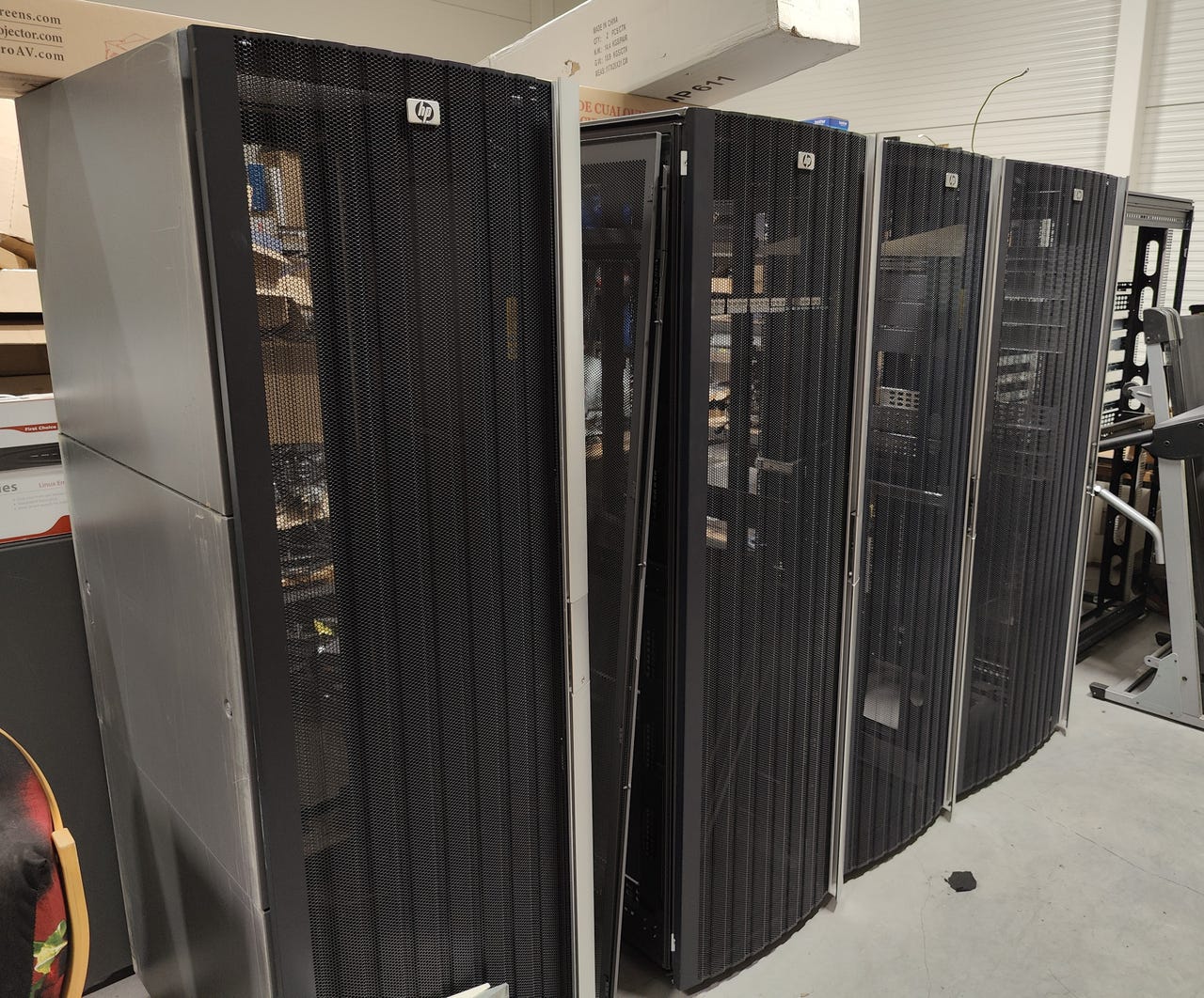 HP 42 Units Rackskap/Serverskap | FINN-torget