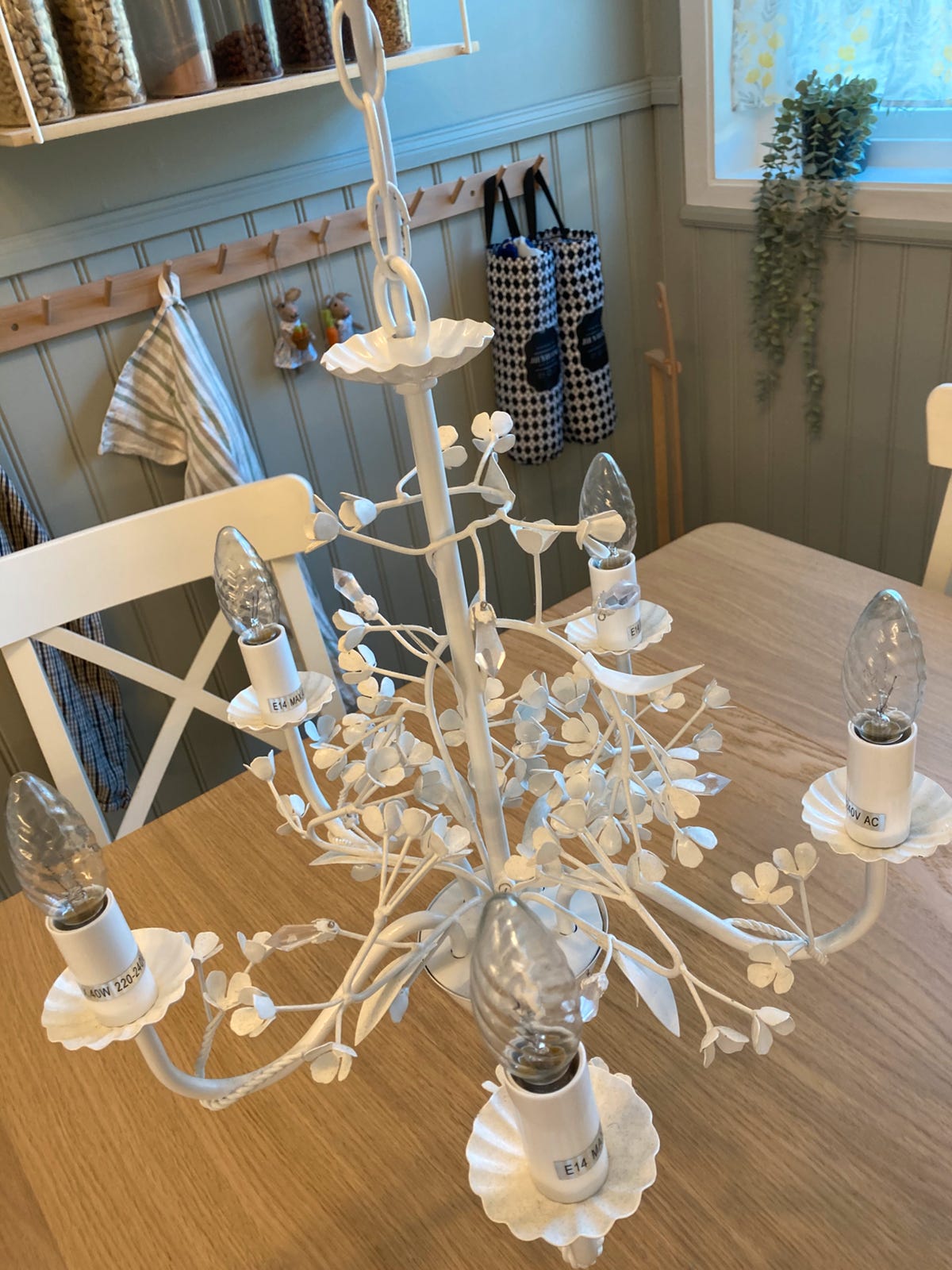 Lysekrone hvit | FINN-torget