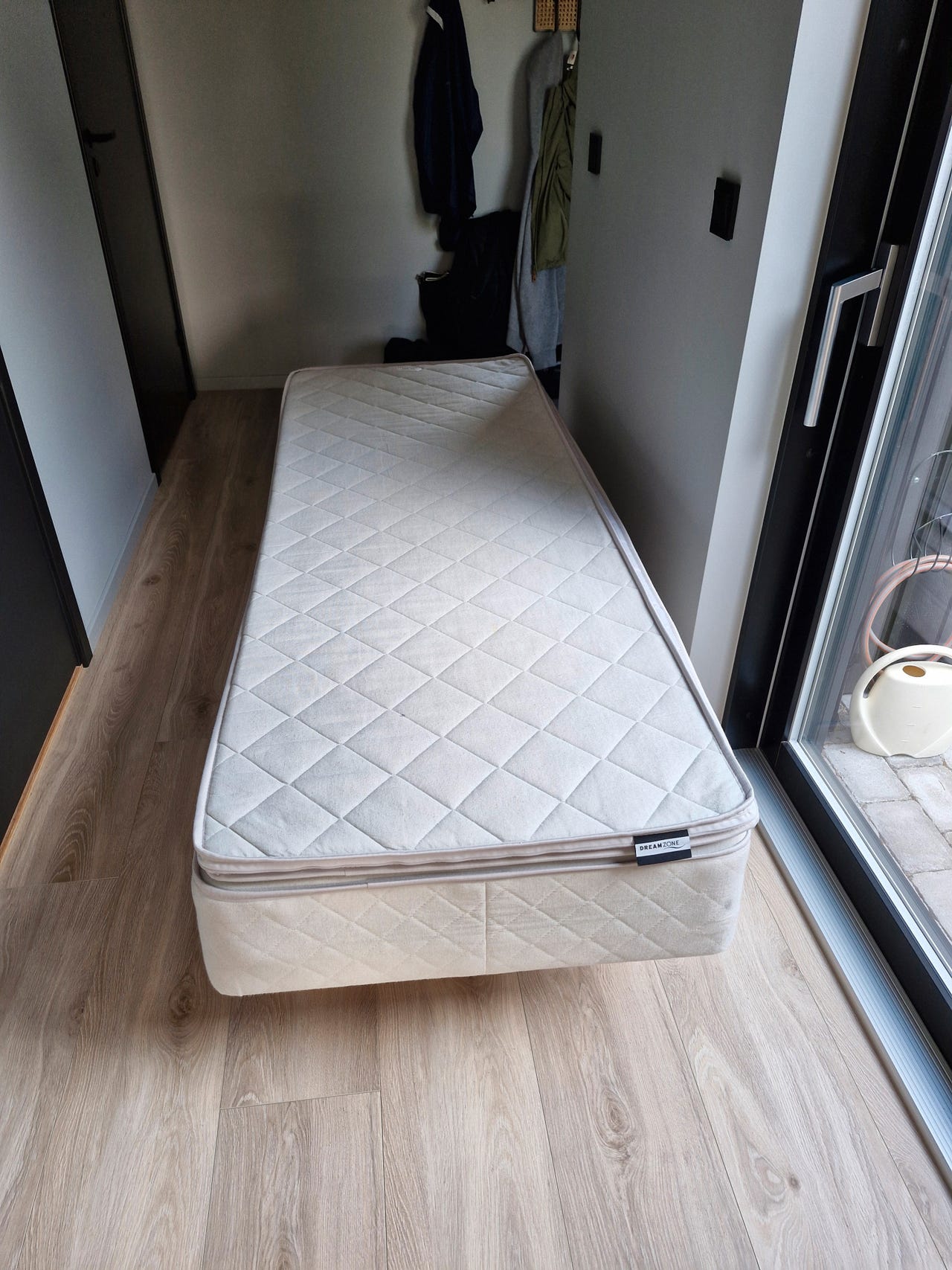 Seng gis bort mot rask henting | FINN-torget