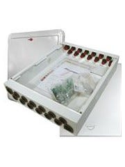 FORDELERSKAP 2X8 M/DØR, RAMME SANIPEX HVIT | FINN-torget