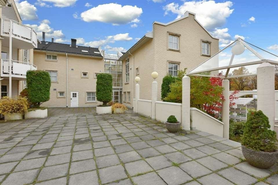 LYS OG PEN 2 ROMS LEIES UT PÅ BRAGERNES SENTRUM - DRAMMEN | FINN eiendom